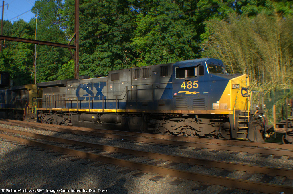 CSX AC44CW 485 trails on Q034-30